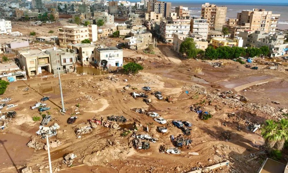 Global Finance Watchtower: Tracking World Markets